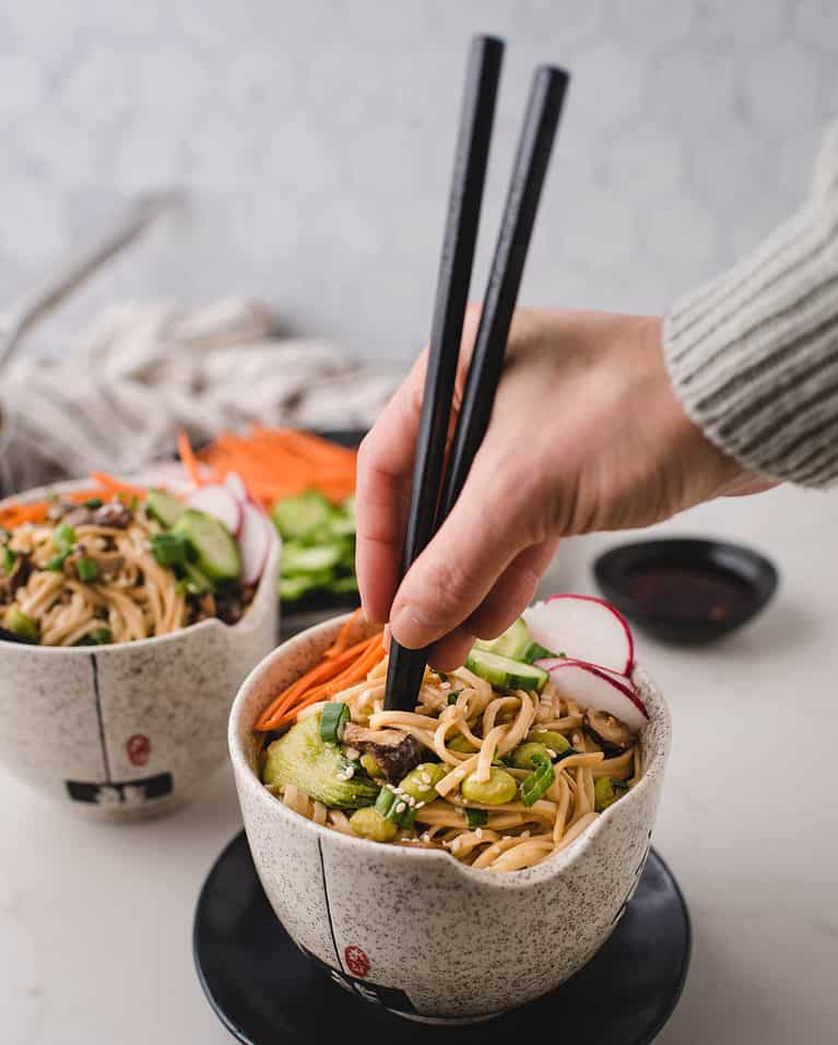 Easy 20-Minute Miso Noodles (Vegetarian) - Feasting not Fasting